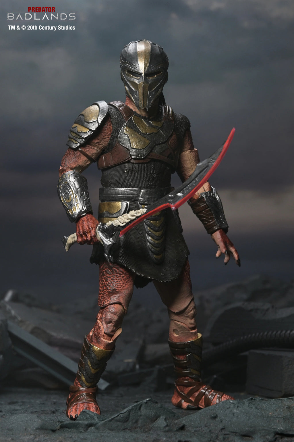 NECA - Predator: Badlands - Ultimate Dek (Training Armor) 7" Scale Act